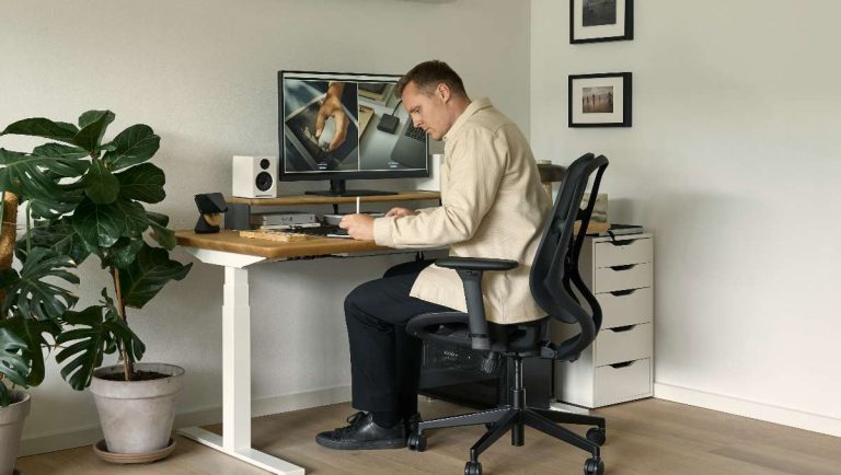 How to Fix a Squeaky Office Chair in 5 Easy Steps