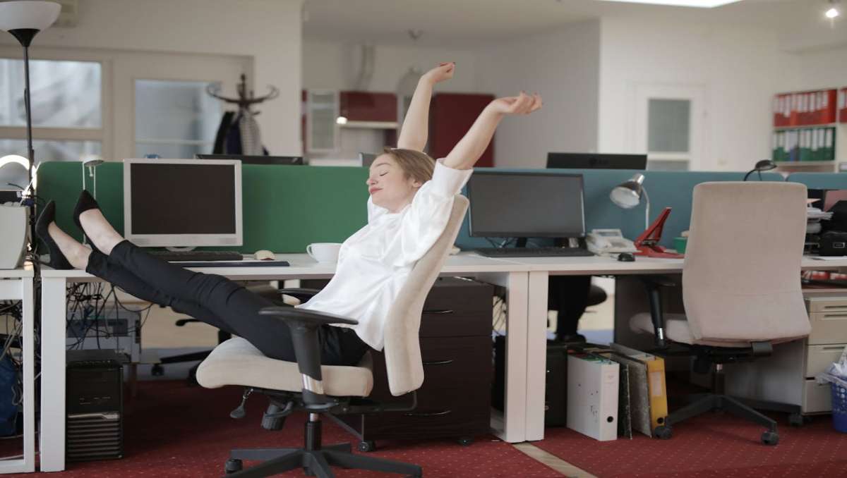 Full-Body Office Chair Stretches to Reset After Hours of Sitting