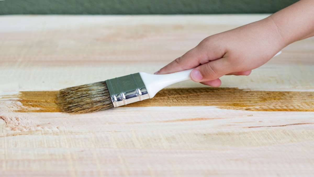 How to Choose the Best Wood Finishes for Different Wood Types in Your ...